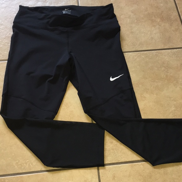 Nike | Pants & Jumpsuits | Nike Capri Pants | Poshmark